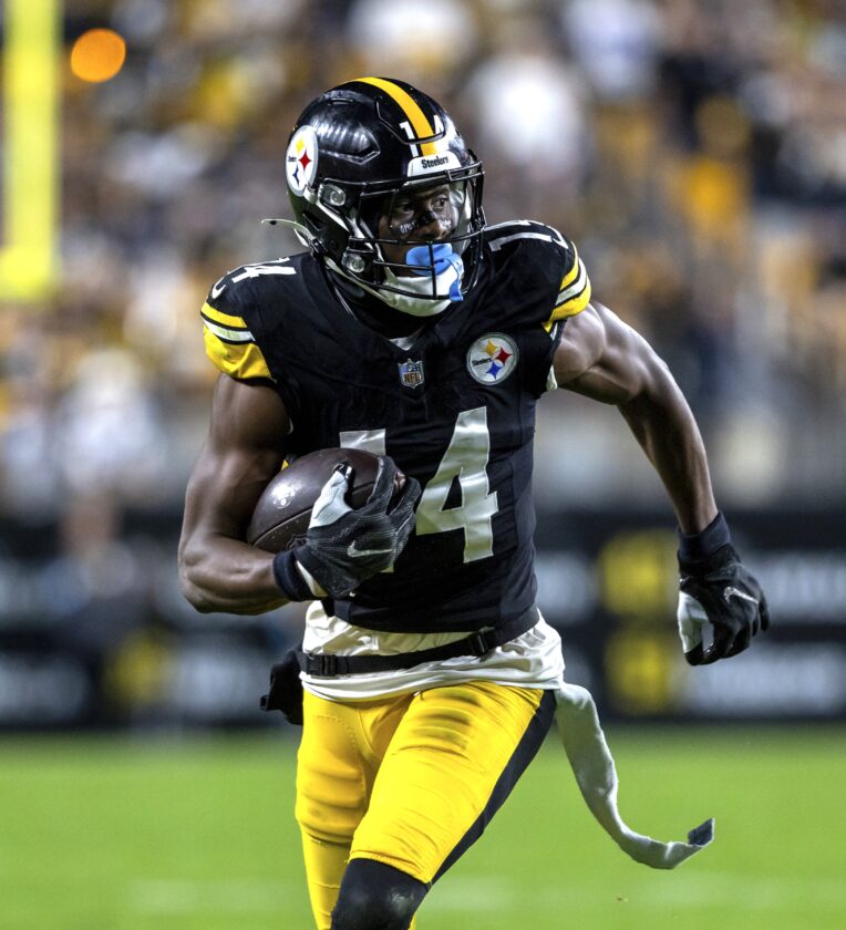 Pickens didn’t know about eye black rule | News, Sports, Jobs - The ...